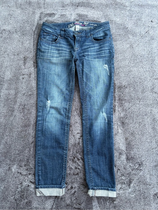 refuge | Jeans | Refuge Womens Medium Blue Boyfriend Jeans With Light ...